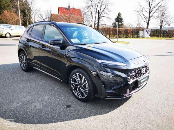 Black Hyundai Kona 2022 in Kaunas, with an engine capacity of 1.60 L and mileage of 11 thousand km for 30537 €, photo 5 on AUTOMOTO.COM.LV