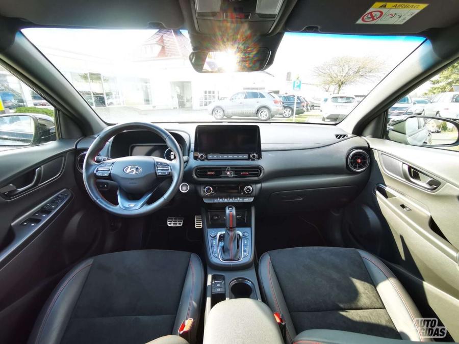 Melns Hyundai Kona 2022 Kauņa, ar dzinēja tilpumu 1.60 L un nobraukumu 11 tūkst. km par 30537 €, foto 12 vietnē AUTOMOTO.COM.LV