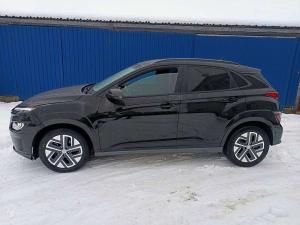 Black Hyundai Kona 2022 in Marijampole, with an engine capacity of 0.00 L and mileage of 68 thousand km for 13999 €, photo 2 on AUTOMOTO.COM.LV