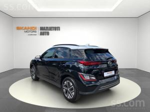 Черный Хендай Кона 2022 в Рига, объемом двигателя 1.60 л и пробегом 37 тыс. км за 19990 €, фото 5 на AUTOMOTO.COM.LV