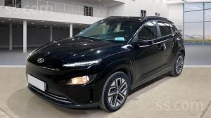 Black Hyundai Kona 2022 in Riga, with an engine capacity of 0.00 L and mileage of 55 thousand km for 18888 €, photo  on AUTOMOTO.COM.LV