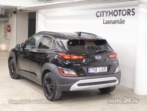 Black Hyundai Kona 2022 in Tallinn, with an engine capacity of 1.00 L and mileage of 36 thousand km for 14900 €, photo 4 on AUTOMOTO.COM.LV