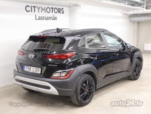 Black Hyundai Kona 2022 in Tallinn, with an engine capacity of 1.00 L and mileage of 36 thousand km for 14900 €, photo 7 on AUTOMOTO.COM.LV