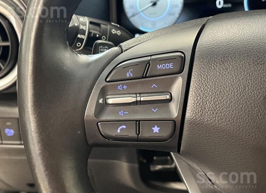 Black Hyundai Kona 2022 in Riga, with an engine capacity of 1.60 L and mileage of 0 thousand km for 17950 €, photo 11 on AUTOMOTO.COM.LV