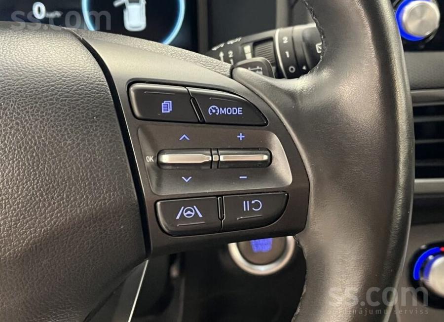 Black Hyundai Kona 2022 in Riga, with an engine capacity of 1.60 L and mileage of 0 thousand km for 17950 €, photo 12 on AUTOMOTO.COM.LV