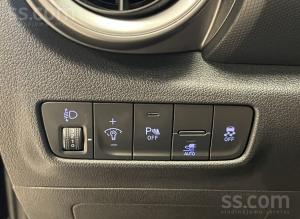 Black Hyundai Kona 2022 in Riga, with an engine capacity of 1.60 L and mileage of 0 thousand km for 17950 €, photo 13 on AUTOMOTO.COM.LV