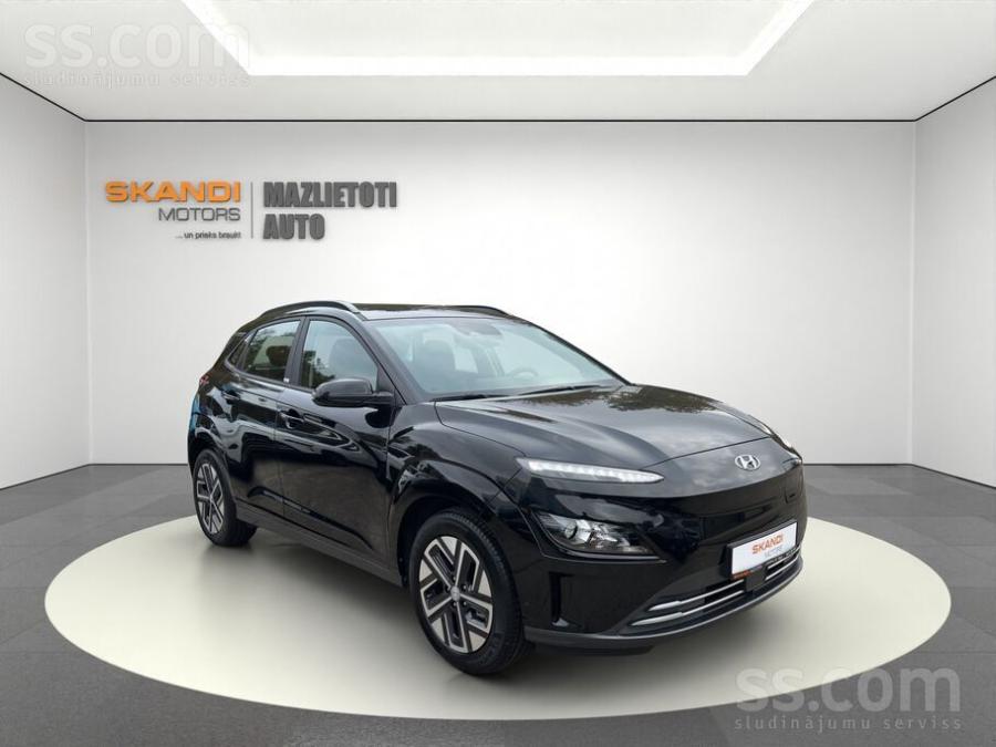 Black Hyundai Kona 2022 in Riga, with an engine capacity of 0.00 L and mileage of 26 thousand km for 20990 €, photo 9 on AUTOMOTO.COM.LV