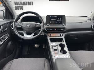 Black Hyundai Kona 2022 in Riga, with an engine capacity of 0.00 L and mileage of 26 thousand km for 20990 €, photo 16 on AUTOMOTO.COM.LV