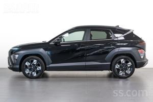 Melns Hyundai Kona 2023 Rīga, ar dzinēja tilpumu 1.60 L un nobraukumu 67 tūkst. km par 22500 €, foto 3 vietnē AUTOMOTO.COM.LV