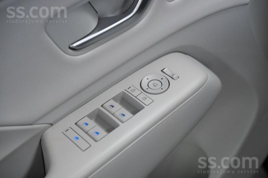 Melns Hyundai Kona 2023 Rīga, ar dzinēja tilpumu 1.60 L un nobraukumu 67 tūkst. km par 22500 €, foto 9 vietnē AUTOMOTO.COM.LV