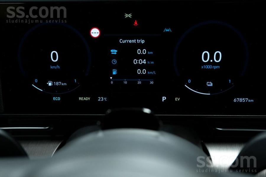 Melns Hyundai Kona 2023 Rīga, ar dzinēja tilpumu 1.60 L un nobraukumu 67 tūkst. km par 22500 €, foto 18 vietnē AUTOMOTO.COM.LV