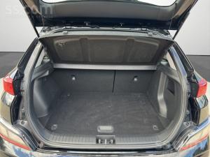Melns Hyundai Kona 2023 Rīga, ar dzinēja tilpumu 1.00 L un nobraukumu 21 tūkst. km par 20990 €, foto 19 vietnē AUTOMOTO.COM.LV