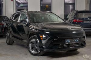 Black Hyundai Kona 2024 in Marijampole, with an engine capacity of 0.00 L and mileage of 17 thousand km for 34950 €, photo  on AUTOMOTO.COM.LV