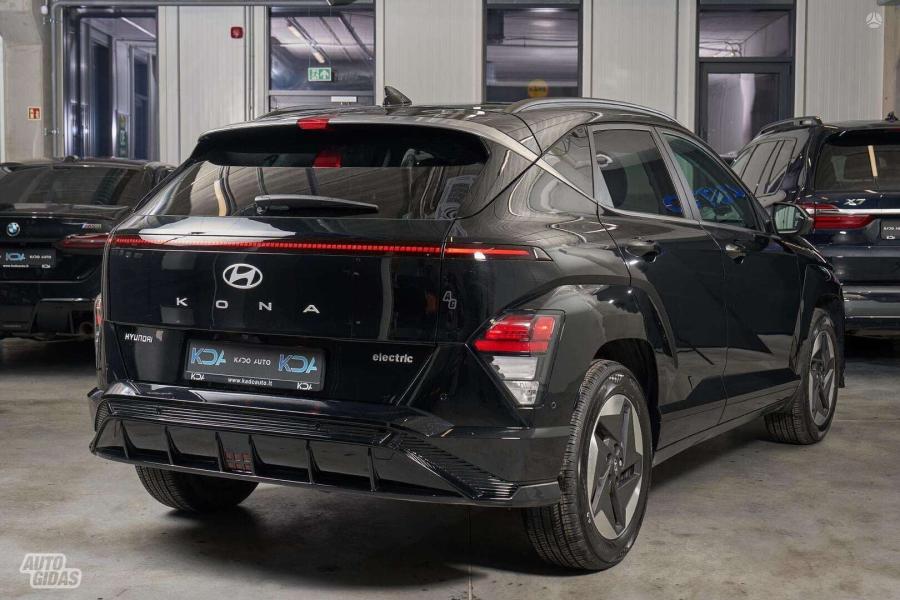 Black Hyundai Kona 2024 in Marijampole, with an engine capacity of 0.00 L and mileage of 17 thousand km for 34950 €, photo 7 on AUTOMOTO.COM.LV