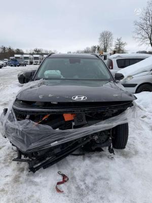Black Hyundai Kona 2024 in Kaunas, with an engine capacity of 0.00 L and mileage of 21 thousand km for 10900 €, photo 5 on AUTOMOTO.COM.LV