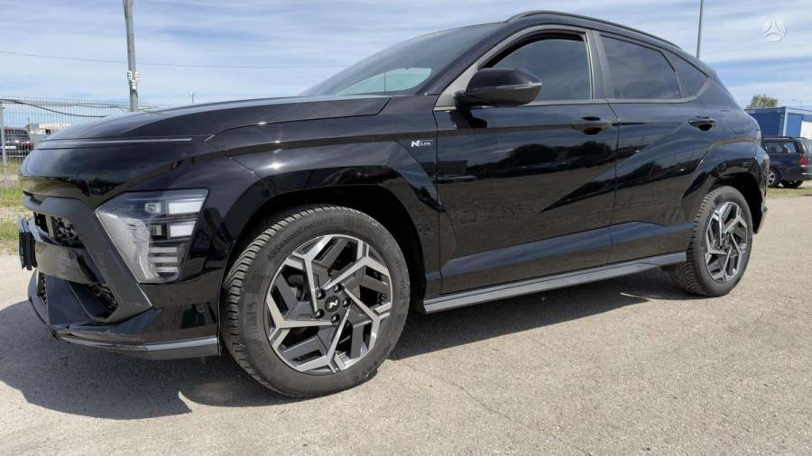 Black Hyundai Kona 2024 in Siauliai, with an engine capacity of 1.58 L and mileage of 41 thousand km for 19400 €, photo 1 on AUTOMOTO.COM.LV