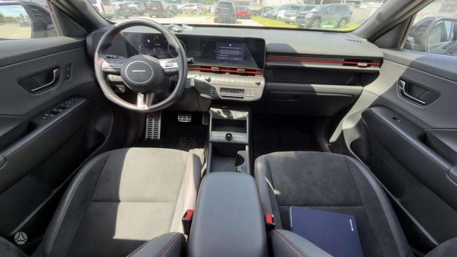 Black Hyundai Kona 2024 in Siauliai, with an engine capacity of 1.58 L and mileage of 41 thousand km for 19400 €, photo 13 on AUTOMOTO.COM.LV