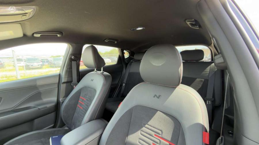 Black Hyundai Kona 2024 in Siauliai, with an engine capacity of 1.58 L and mileage of 41 thousand km for 19400 €, photo 25 on AUTOMOTO.COM.LV
