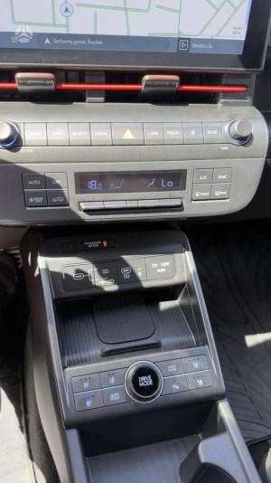 Black Hyundai Kona 2024 in Siauliai, with an engine capacity of 1.58 L and mileage of 41 thousand km for 19400 €, photo 30 on AUTOMOTO.COM.LV