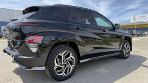 Melns Hyundai Kona 2024 Šauļi, ar dzinēja tilpumu 1.58 L un nobraukumu 41 tūkst. km par 19400 €, foto 5 vietnē AUTOMOTO.COM.LV