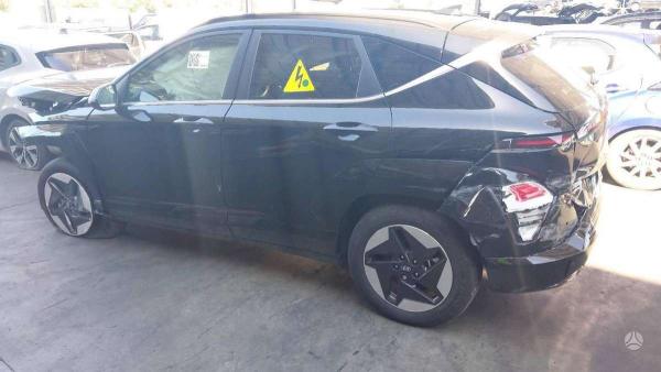 Black Hyundai Kona 2024 in Kaunas, with an engine capacity of 0.00 L and mileage of 20 thousand km for 8200 €, photo 2 on AUTOMOTO.COM.LV