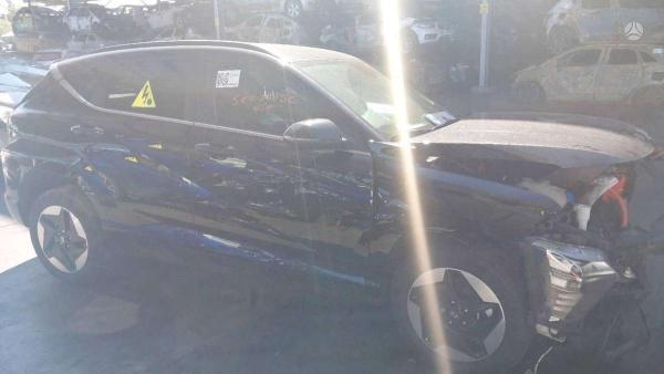Black Hyundai Kona 2024 in Kaunas, with an engine capacity of 0.00 L and mileage of 20 thousand km for 8200 €, photo 7 on AUTOMOTO.COM.LV