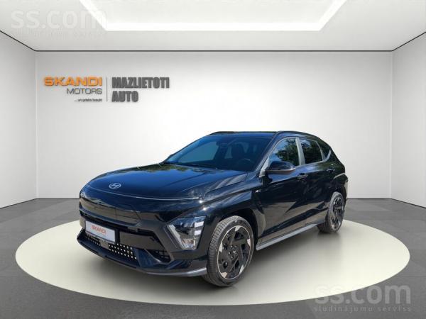 Black Hyundai Kona 2026 in Riga, with an engine capacity of 0.00 L and mileage of 0 thousand km for 43990 €, photo 1 on AUTOMOTO.COM.LV