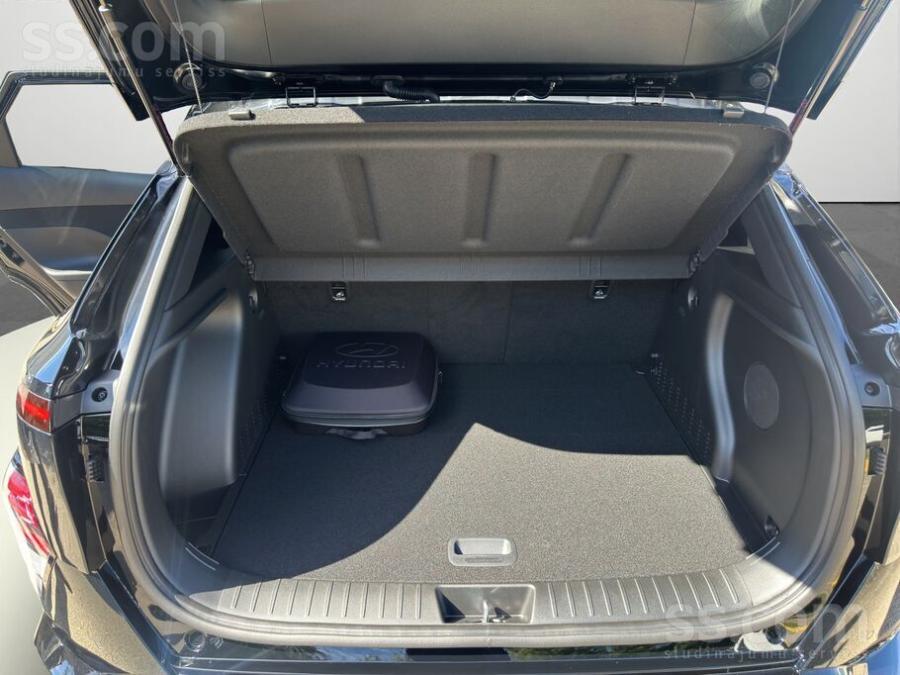 Black Hyundai Kona 2026 in Riga, with an engine capacity of 0.00 L and mileage of 0 thousand km for 43990 €, photo 18 on AUTOMOTO.COM.LV