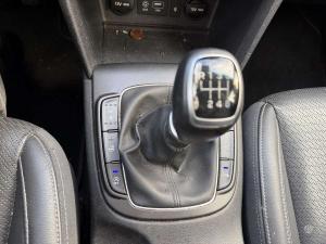 Melns Hyundai Kona 2018 Marijampole, ar dzinēja tilpumu 1.00 L un nobraukumu 216 tūkst. km par 7350 €, foto 14 vietnē AUTOMOTO.COM.LV