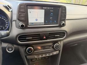 Melns Hyundai Kona 2018 Marijampole, ar dzinēja tilpumu 1.00 L un nobraukumu 216 tūkst. km par 7350 €, foto 15 vietnē AUTOMOTO.COM.LV