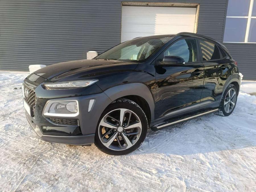 Black Hyundai Kona 2019 in Taurage, with an engine capacity of 1.00 L and mileage of 122 thousand km for 9799 €, photo 2 on AUTOMOTO.COM.LV