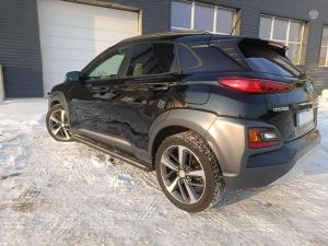 Black Hyundai Kona 2019 in Taurage, with an engine capacity of 1.00 L and mileage of 122 thousand km for 9799 €, photo 4 on AUTOMOTO.COM.LV
