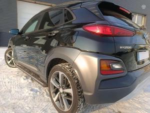 Black Hyundai Kona 2019 in Taurage, with an engine capacity of 1.00 L and mileage of 122 thousand km for 9799 €, photo 8 on AUTOMOTO.COM.LV