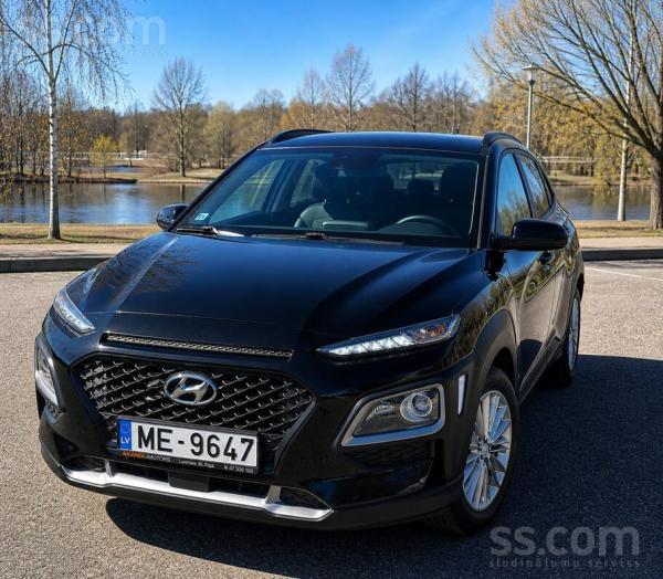 Black Hyundai Kona 2019 in Jurmala, with an engine capacity of 1.60 L and mileage of 142 thousand km for 14500 €, photo 1 on AUTOMOTO.COM.LV