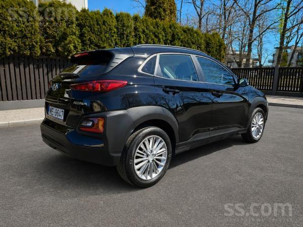 Black Hyundai Kona 2019 in Jurmala, with an engine capacity of 1.60 L and mileage of 142 thousand km for 14500 €, photo 4 on AUTOMOTO.COM.LV