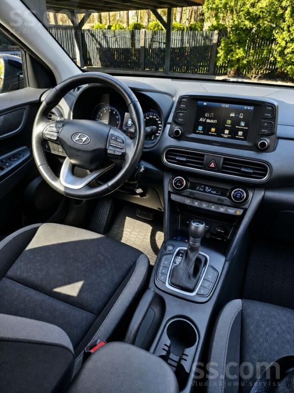 Black Hyundai Kona 2019 in Jurmala, with an engine capacity of 1.60 L and mileage of 142 thousand km for 14500 €, photo 5 on AUTOMOTO.COM.LV