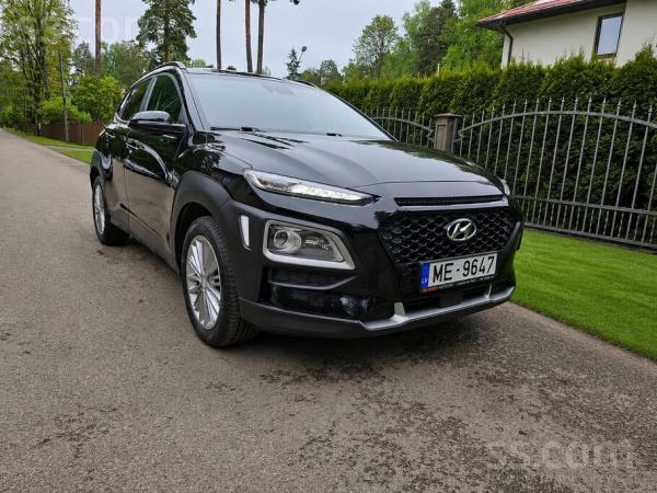 Black Hyundai Kona 2019 in Jurmala, with an engine capacity of 1.60 L and mileage of 142 thousand km for 13500 €, photo 2 on AUTOMOTO.COM.LV