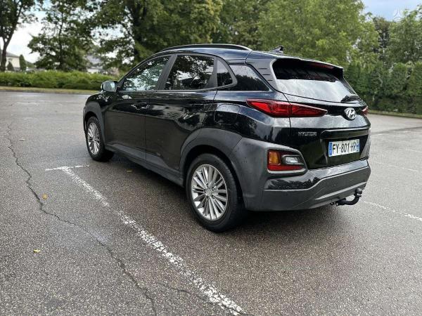 Black Hyundai Kona 2020 in Taurage, with an engine capacity of 1.60 L and mileage of 108 thousand km for 12300 €, photo 7 on AUTOMOTO.COM.LV