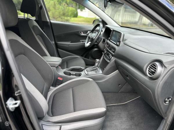 Black Hyundai Kona 2020 in Taurage, with an engine capacity of 1.60 L and mileage of 108 thousand km for 12300 €, photo 9 on AUTOMOTO.COM.LV