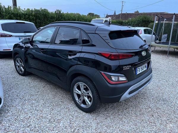 Black Hyundai Kona 2021 in Taurage, with an engine capacity of 1.60 L and mileage of 170 thousand km for 10200 €, photo 5 on AUTOMOTO.COM.LV