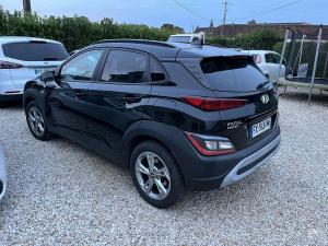 Black Hyundai Kona 2021 in Taurage, with an engine capacity of 1.60 L and mileage of 170 thousand km for 10200 €, photo 5 on AUTOMOTO.COM.LV