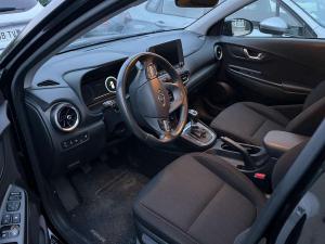 Black Hyundai Kona 2021 in Taurage, with an engine capacity of 1.60 L and mileage of 170 thousand km for 10200 €, photo 6 on AUTOMOTO.COM.LV