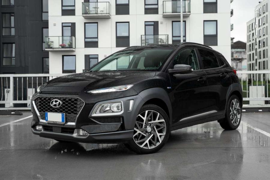 Melns Hyundai Kona 2021 Viļņa, ar dzinēja tilpumu 1.60 L un nobraukumu 84 tūkst. km par 15900 €, foto 1 vietnē AUTOMOTO.COM.LV