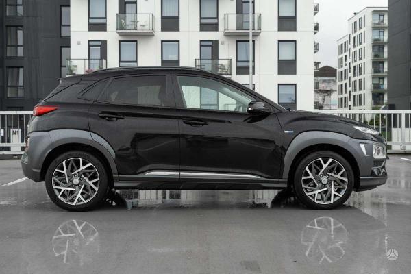 Melns Hyundai Kona 2021 Viļņa, ar dzinēja tilpumu 1.60 L un nobraukumu 84 tūkst. km par 15900 €, foto 4 vietnē AUTOMOTO.COM.LV