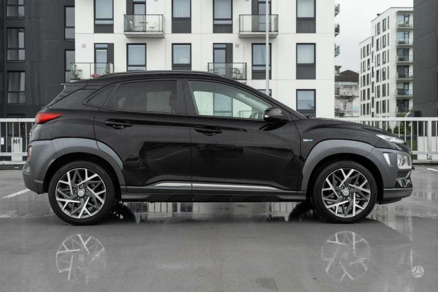 Melns Hyundai Kona 2021 Viļņa, ar dzinēja tilpumu 1.60 L un nobraukumu 84 tūkst. km par 15900 €, foto 4 vietnē AUTOMOTO.COM.LV