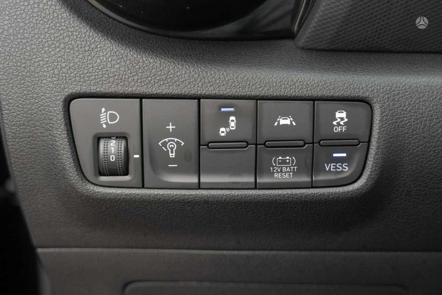 Melns Hyundai Kona 2021 Viļņa, ar dzinēja tilpumu 1.60 L un nobraukumu 84 tūkst. km par 15900 €, foto 22 vietnē AUTOMOTO.COM.LV