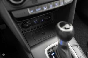 Melns Hyundai Kona 2021 Viļņa, ar dzinēja tilpumu 1.60 L un nobraukumu 84 tūkst. km par 15900 €, foto 25 vietnē AUTOMOTO.COM.LV
