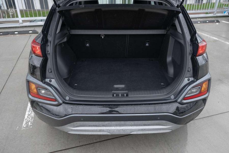 Melns Hyundai Kona 2021 Viļņa, ar dzinēja tilpumu 1.60 L un nobraukumu 84 tūkst. km par 15900 €, foto 32 vietnē AUTOMOTO.COM.LV