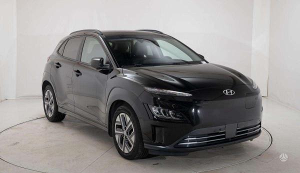 Black Hyundai Kona 2022 in Vilnius, with an engine capacity of 0.00 L and mileage of 133 thousand km for 16950 €, photo 3 on AUTOMOTO.COM.LV