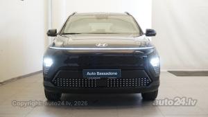 Melns Hyundai Kona 2023 Tallina, ar dzinēja tilpumu 0.00 L un nobraukumu 32 tūkst. km par 33900 €, foto 3 vietnē AUTOMOTO.COM.LV